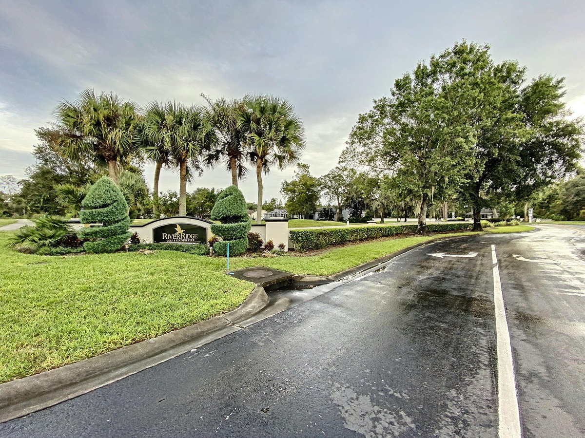 11125 Tee Time Cir, New Port Richey, FL 34654 | SmartReal